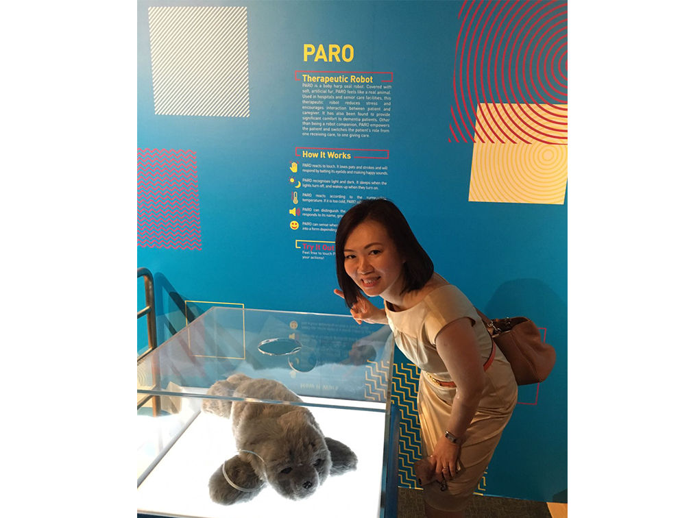 Paro - Therapeutic Robotic Seal at the Singapore Science Cen...