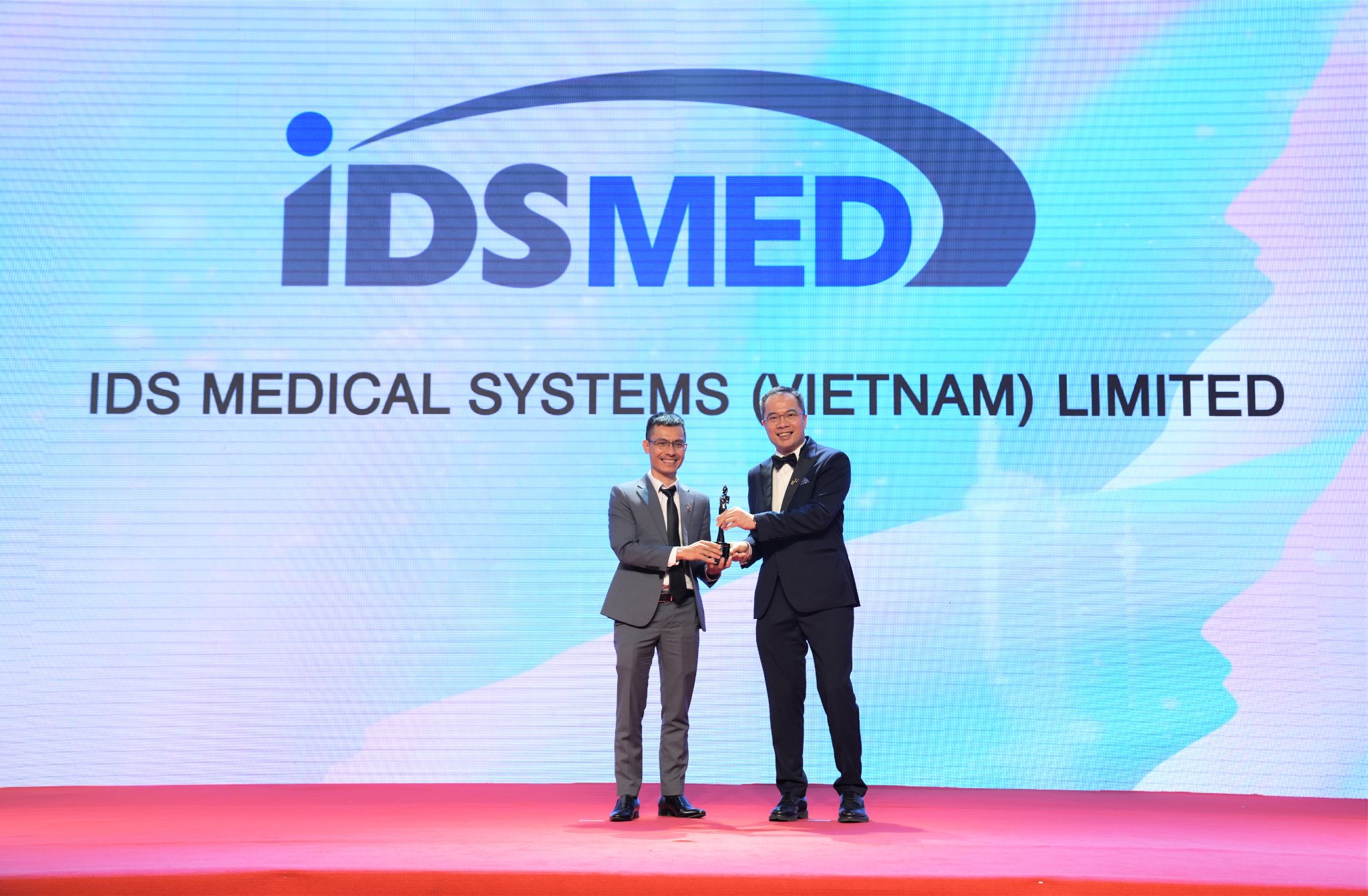 idsMED Vietnam receives one of the “Best Companies to Work...
